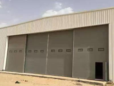 China Prefabricated Steel Airplane Hangar Lightweight Metal Structure 30m Span Custom Design for sale