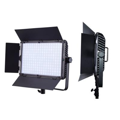 China 70W Bi-Color LED Panel Light 7000lux CRI95+ with DMX Control for Professional Video Production for sale