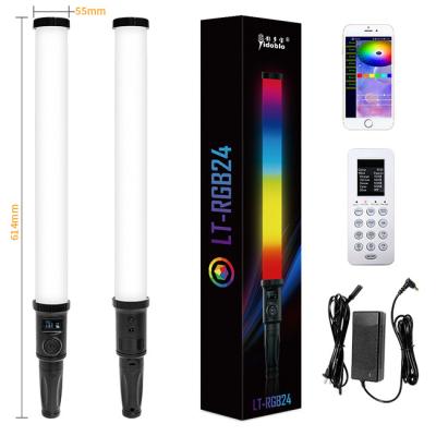 China 24W RGB LED Tube Light with 2700-7500K Color Temperature, 14 Effects & 90 Min Battery for Photography for sale
