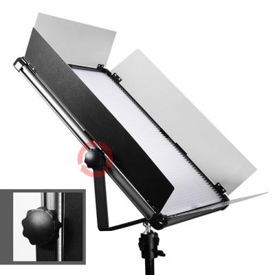 China 210W LED Studio Light with CRI 96+ and DMX512 Control - 3200K-5500K Adjustable Daylight Panel for Photography for sale