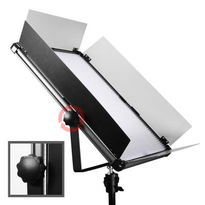 China 210W DMX LED Soft Video Panel Light with 95Ra CRI and 3200-5500K Bi-Color Temperature for Professional Studio Photography for sale