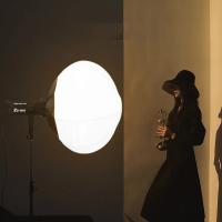 China 100W COB LED Video Light with LCD Display 2700K-7500K Bi-Color Studio Light for sale