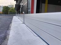 China Aluminum Door Protection Flood Barrier Demountable Flood Barrier Silvery White for sale