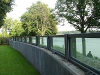 China Anodized Silver Visual Tempered Flood Control Barrier Embankment for sale