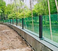 China Anodized Silver Visual Tempered Flood Control Barrier Embankment for sale