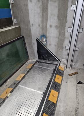 China Urban Buildings Traffic Barriers Flood Barriers Garage Doors Automatic Flood Barriers for sale