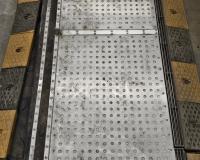 China Emergency Safety Equipment Steel Automatic Flipping Flood Control Gates for sale