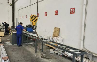 China Parking Lot Entrance Pop Up Flood Barrier Fully Automatic for sale