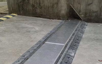 China Household Flood Barriers Door Barriers Automatic Flood Walls for sale