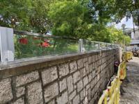 China Thickened Safety Guardrail Panel Glass Flood Control Wall Glass Flood Barrier for sale