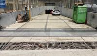 China Chinese Made Flip Up Flood Barrier Parking Lot Entrance Flood Wall for sale