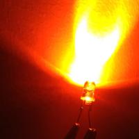 China Traffic Light Series Super Bright Yellow Color 5mm LED Diode 595nm 11000mcd 30deg for Flashing Yellow Light for sale