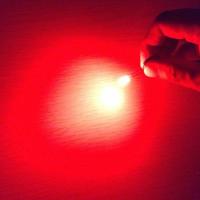 China 5mm LED Light Emitting Diode 620nm Red Color 12000mcd Round Head For Indicator Lighting for sale