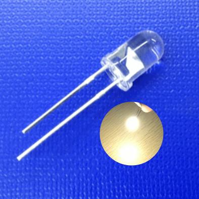 China LED Light Emitting Diode 5mm 2700K Warm White 25000mcd High Intensity Round Clear Lens With Flange for sale