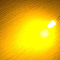 China 5mm LED Diode 585-595nm Yellow Color 120deg Beam Angle 3-5LM Round Clear Lens for sale