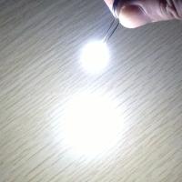 China 5mm LED Diode 7000-9000K White Color 120deg Beam Angle 8-10LM Round Clear Lens for sale