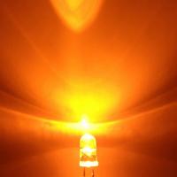 China 5mm Orange Color 600-615nm 600-1200mcd Round Clear Lens Candle Flickering Flashing LED Diode for sale