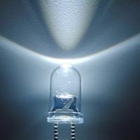 China 5mm LED Light Diode White Color 7000-9000K 10000-12000mcd Clear Lens Round Head With Flange for sale