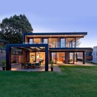 China Luxury Modular Cheap Modern Style Villa House Kit Prefab Home Gauge Steel Structure Hotel House Villa for Holiday Vacation Hut for sale