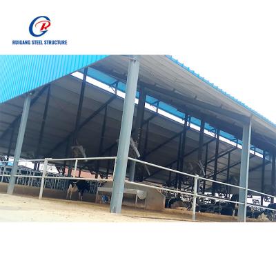 China Industrial-Style Galvanized Steel Frame House Prefabricated for Farmhouse Livestock Farm with Rock Wool Insulation for sale