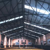China Industrial Prefab Steel Structure Warehouse with Wide Span and Waterproof Roof Panel Design for sale