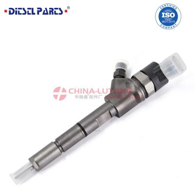 China Common Rail Fuel Injector 0 445 110 307 for KOMATSU PC70-8 PC130-8 6271113100 for sale
