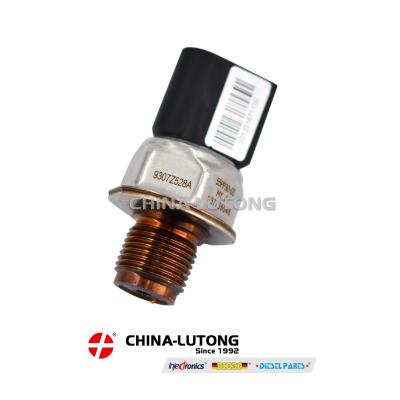 China Common Rail Fuel Injector Nozzle DLLA140P1377 for Injector 0445120036 504047895 for sale