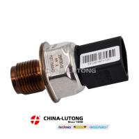 China Common Rail Fuel Injector Nozzle DLLA140P1377 for Injector 0445120036 504047895 for sale