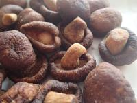 China Vacuum Fried Dried Mushroom Snack 4kg Bulk Healthy Vegetable Chips for Export for sale