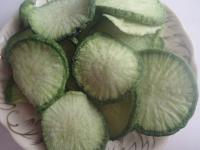 China Sliced Vacuum Fried Green Radish Chips 12 Month Shelf Life OEM BRC Kosher for sale