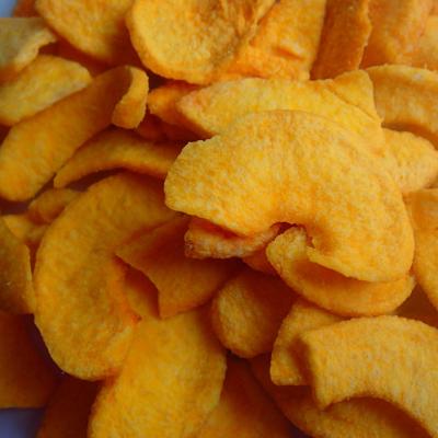 China Wholesale Vacuum Fried Yellow Peach Chips Crispy Healthy Snack 12 Month Shelf Life for sale