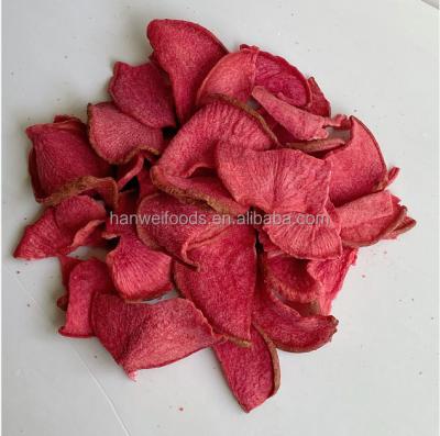 China Vacuum Fried Red Turnip Chips 5kg BRC Certified Healthy Dried Radish Slices for sale