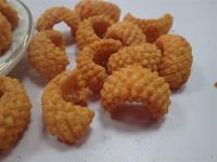 China Spicy Squid Rice Crackers - 7.5 Ton MOQ Cereal Snacks in 2.5kg Aluminium Bags for sale
