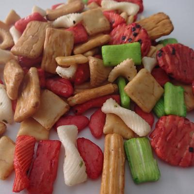 China Club Social Crackers Low Fat Fried Salty Asian Rice Cracker Mix 7.5kg Bulk Pack for sale
