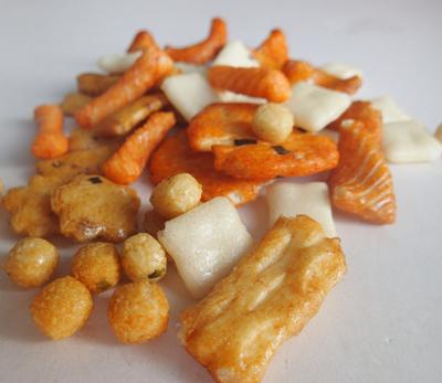 China Chinese Mixed Rice Crackers 7.5kg Bulk Glutinous Rice Snack for Export for sale