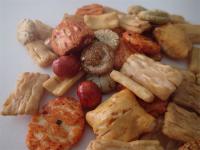 China Wholesale Japanese Mixed Rice Cracker and Peanuts Snack 7.5kg Bulk Low Fat Baked for sale