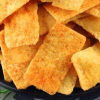 China Chinese Spicy Rice Crackers Snack Chips Barbecue Flavor Grain Biscuits 12 Month Shelf Life OEM for sale