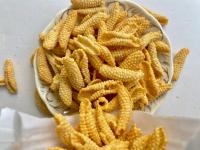 China Asian Fries Crisp Snacks Pepper Fried Rice Flavor Glutinous Rice Corn Crackers 2.5kg for sale