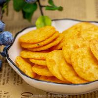 China Popular Snack Triangle Corn Rice Crackers Crispy OEM Flavored Biscuits for sale