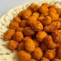 China Spicy Coated Peanuts 5KG & 10KG Bulk Bags - Crunchy Nut Snacks with 12 Month Shelf Life for sale
