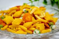 China Wholesale Oriental Mix Nut Snacks 5KG Bags - Yellow Cracker Peanuts Peas Broad Beans with 12 Month Shelf Life for sale