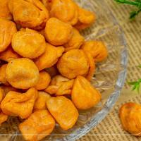China Roasted Peanut Crackers 5KG & 10KG Bulk - Spicy Plum-Shaped Snacks with 12 Month Shelf Life for sale