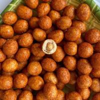 China Spicy Coated Peanuts 10KG Bulk Packaging with 12 Month Shelf Life - BRC & KOSHER Certified for sale