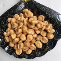 China Plum-Shaped Coated Peanut Snacks with 365-Day Shelf Life and Sweet Taste from Fujian, China for sale