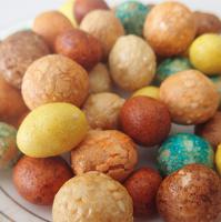 China Crunchy Japanese Peanut Crackers Mixed Sugar Coated Peanuts 5kg Aluminium Bag for sale