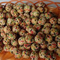 China Honey Sesame Peanut Balls 200g Multi Flavor Crispy Coated Peanut Snack for sale