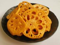 China Vacuum Fried Spicy Crawfish Flavor Lotus Root Chips 10 Months Shelf Life for sale