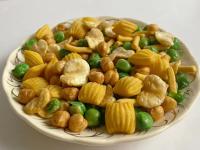 China Oriental Mix Nut Snack 5KG Bulk - Broad Beans, Chickpeas, Green Peas & Rice Crackers with BRC & Kosher Certification for sale
