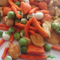 China Mixed Nut Snack Blend with Green Peas, Peanuts & Broad Beans - 5kg Pack, 12 Month Shelf Life, Baked Processing for sale