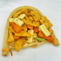 China Baked Glutinous Rice Grain Snacks 7.5kg Bulk OEM Healthy Salty Chinese Snack Food for sale